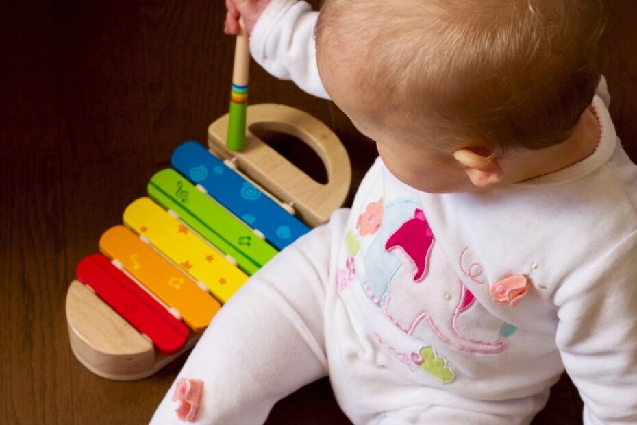 What Is The Best Age To Start Music Lessons MiFa Music Art School what-is-the-best-age-to-start-music-lessons-mifa-music-art-school